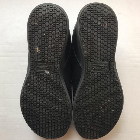 Tredsafe | Shoes | Tredsafe Working Nonslip Shoes Restaurant Tread ...